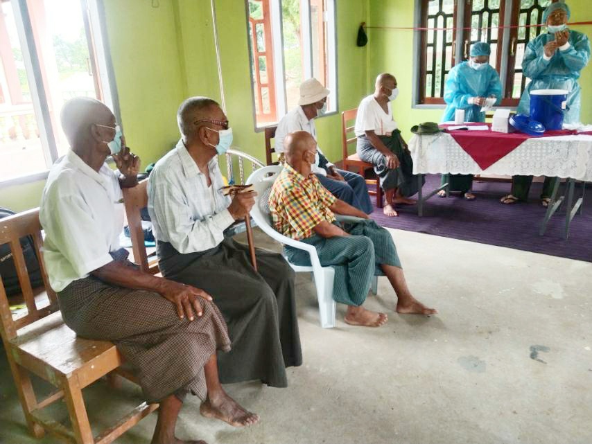 နတ်မောက်မြို့နယ် ပ ကျားထူးကျေးရွာ မြတ်ဂုဏ်ပြည့် ဘိုးဘွားရိပ်သာရှိ အဘိုး